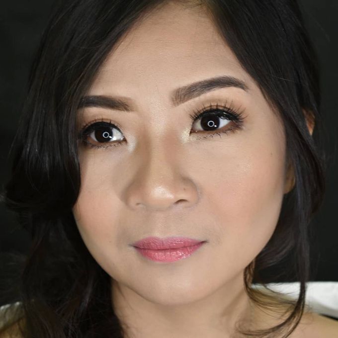 Simple Make Up by Sissy makeup artis | Bridestory.com