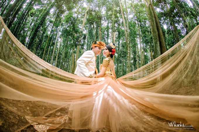Prewedding Adat Bali | Wikanka Photography | Bridestory