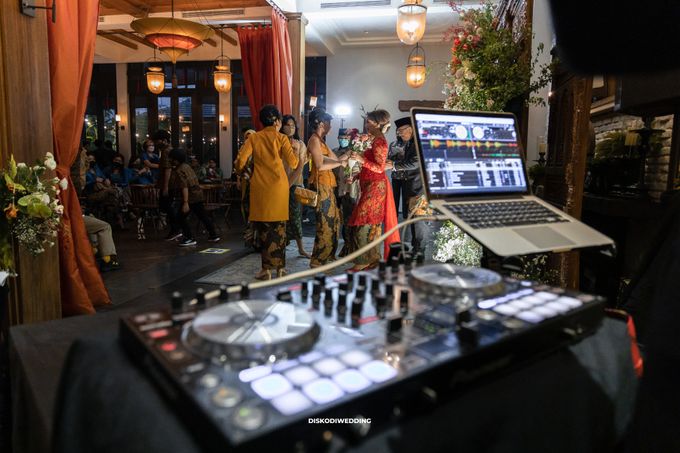 Seribu Rasa Menteng | Charlie & Anne | diskodiwedding | Bridestory