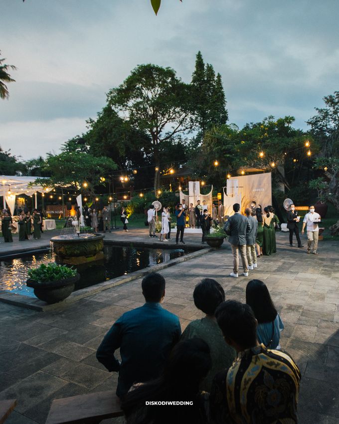 Plataran Kinandari | Aspi & Pieter by diskodiwedding | Bridestory.com