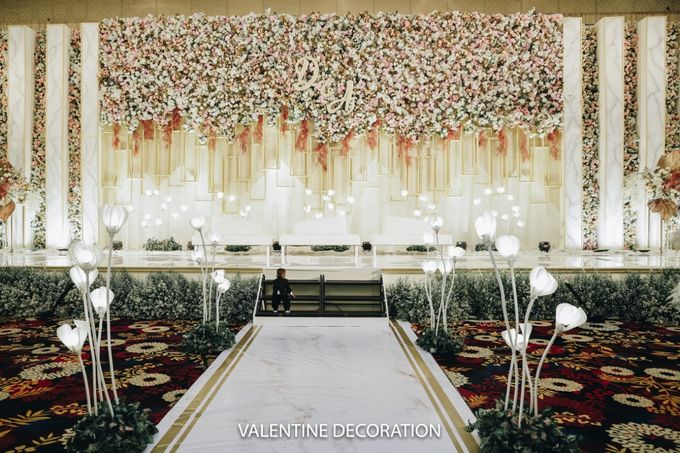 Ary & Dita Wedding Decoration at Trans Convention Center by Valentine ...