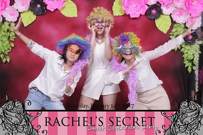 Rachels sweet seventeen party | Austin Photobooth | Bridestory