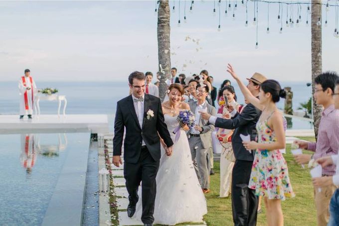 Sinaran Surga - Raine & Bruno Wedding by baliVIP Wedding | Bridestory.com