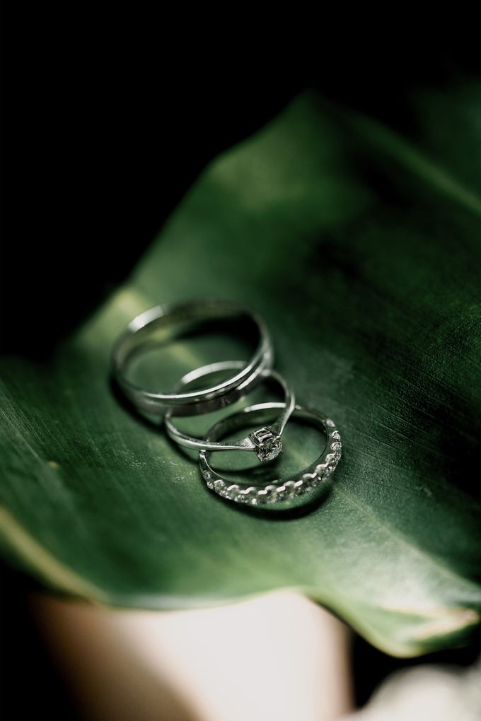 Edwin & Maya Wedding Day by IMPARTA.CO | Bridestory.com