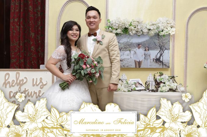 Marcelino & Felicia Wedding | Foto moto photobooth | Bridestory