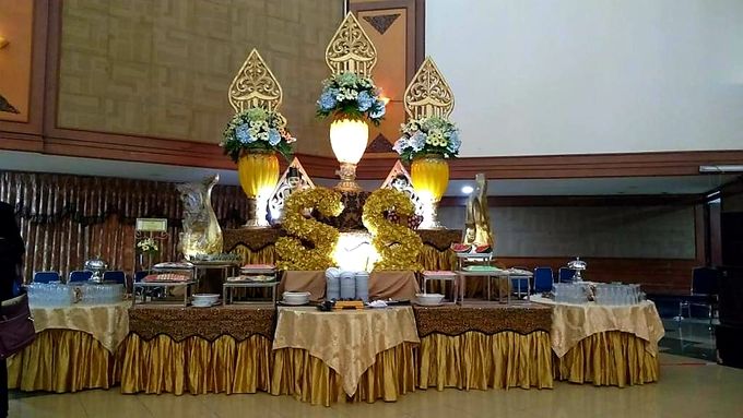 Resepsi Pernikahan Adat Jawa | Dirasari Catering | Bridestory