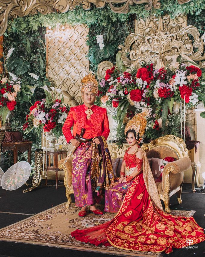 Pernikahan TATAS dan KOMANG | Kapulaga Wedding Planner | Bridestory