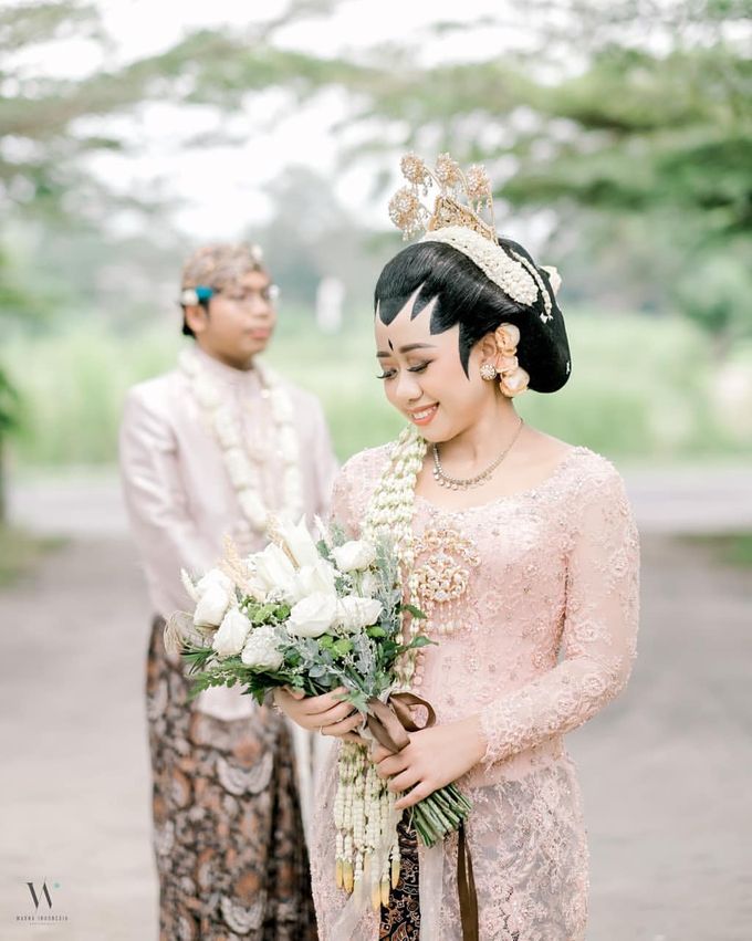 Yusi & Kristian | Kapulaga Wedding Planner | Bridestory