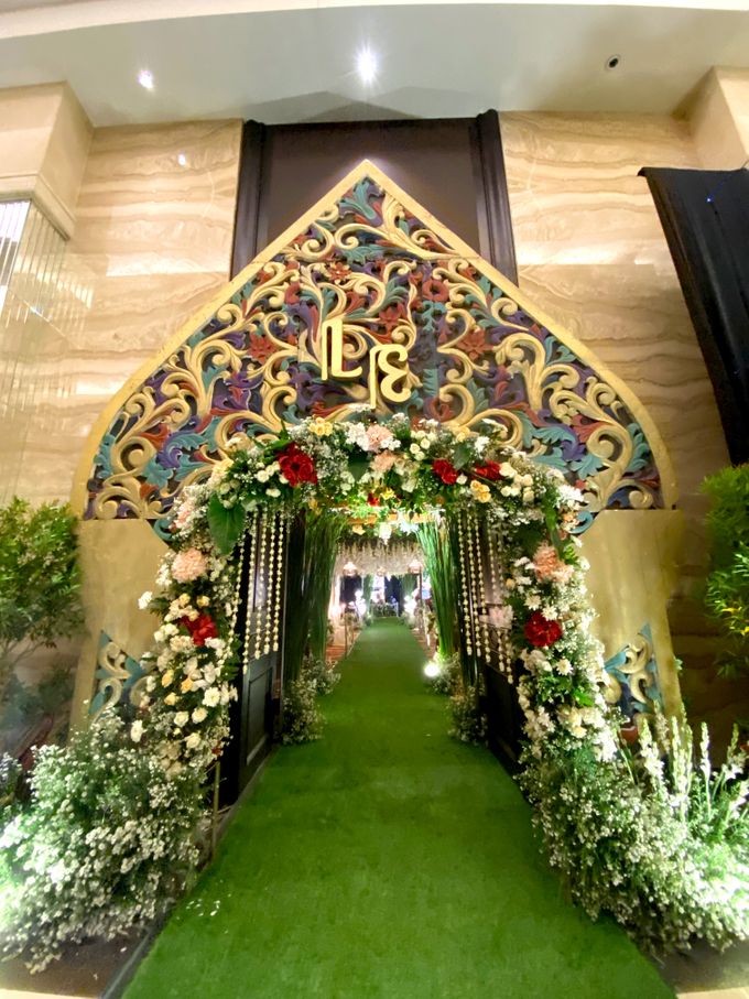 TRADITIONAL WEDDING CONCEPT | THE SQUARE BALLROOM | Bridestory