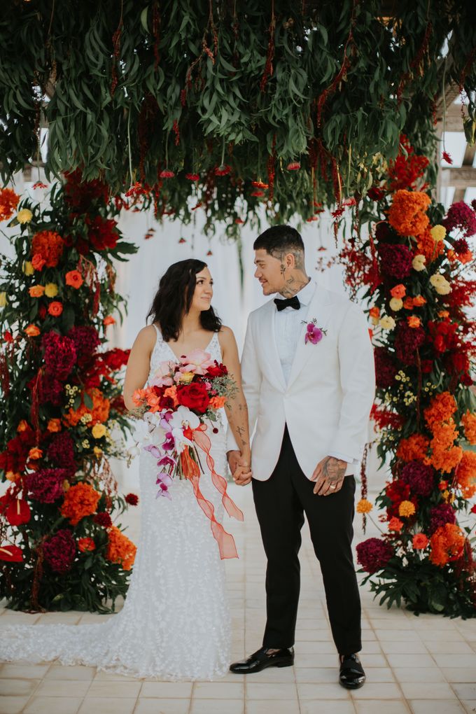 Sarah & Lemisio real wedding at Wonderland Uluwatu by Wonderland ...