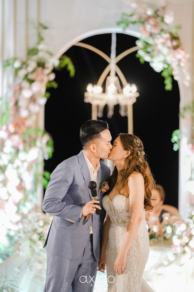 The Wedding of Junjie & Clarissa by Varawedding | Bridestory.com