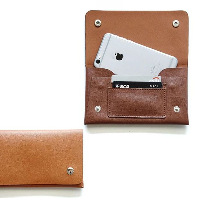 Handphone & Card Wallet by Le'kado | Bridestory.com