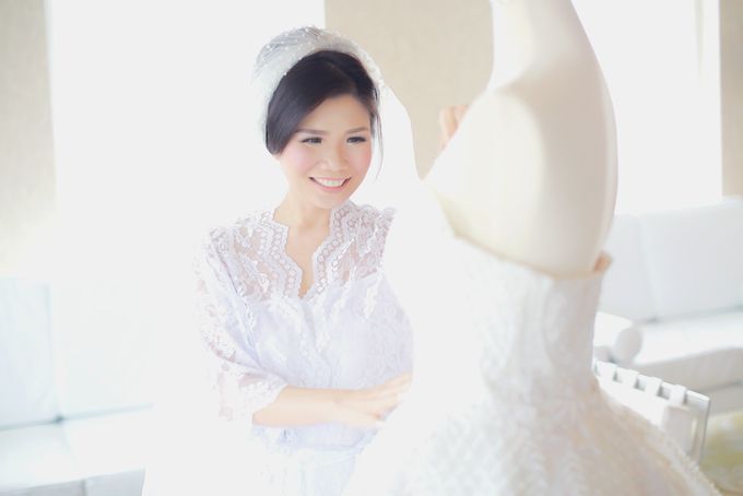 Hari & Liviana Wedding | Little Collins Photo | Bridestory