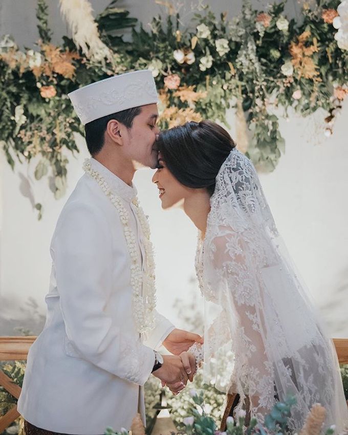 The Wedding of Cynthia & Yoni by Chandani Weddings | Bridestory.com