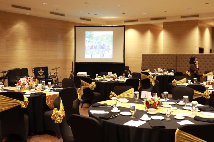 MC wedding anniversary 40th at Glass House Ritz Carlton Pacific Place ...