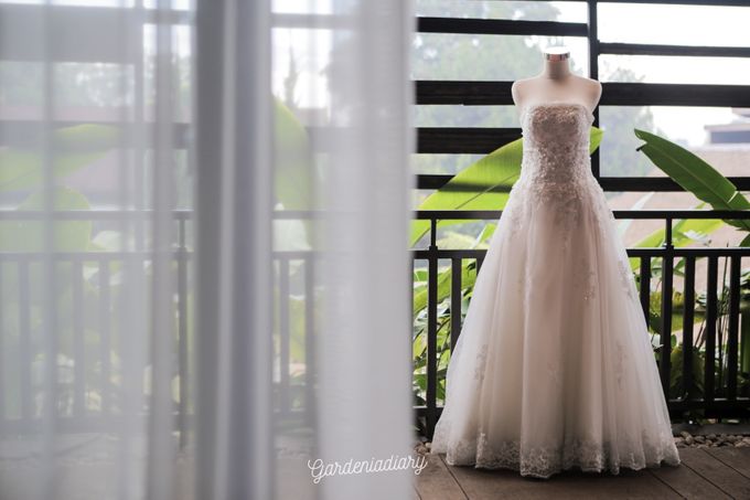 Amelia & Mathias The Wedding by gardeniadiary | Bridestory.com