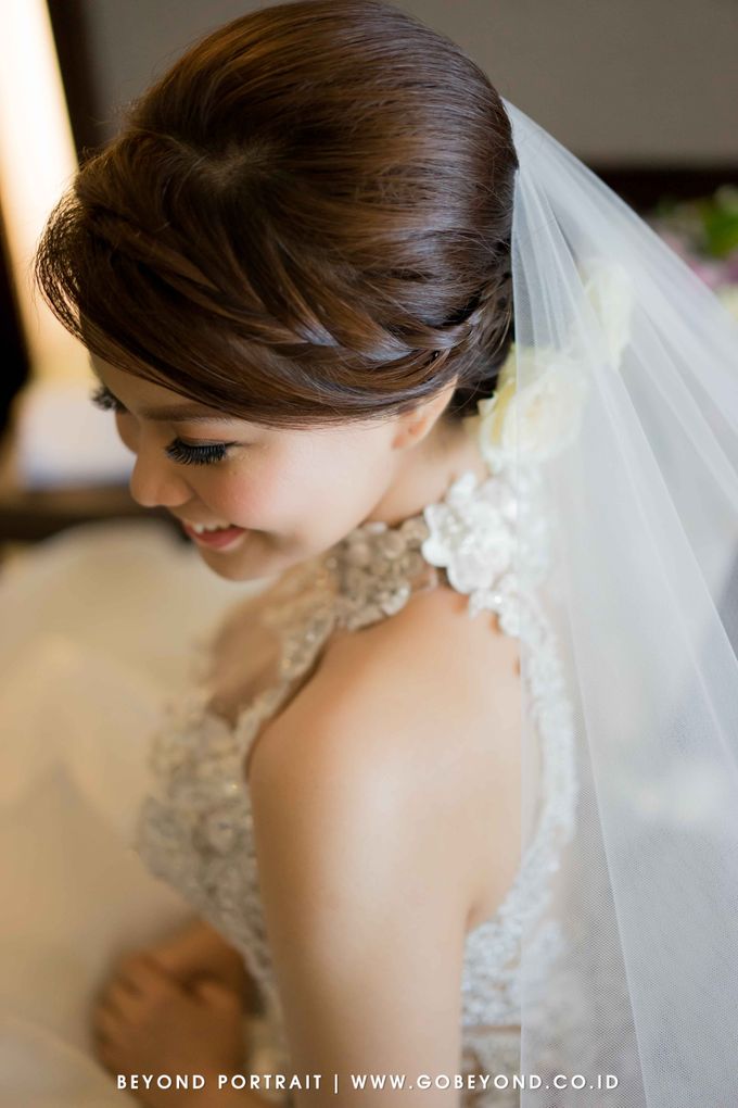 CHRIST & VERA by Beyond Portrait | Bridestory.com