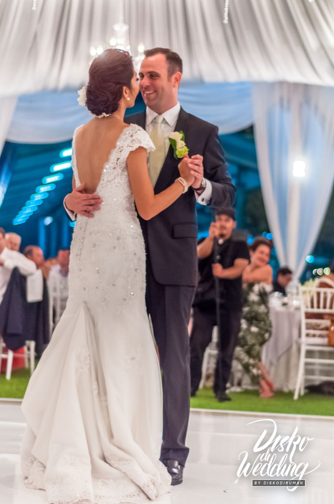 Wendy Kusumo & Jake Stockman | diskodiwedding | Bridestory