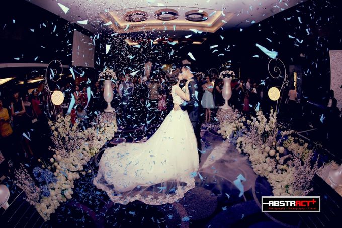 Flawless wedding by Holiday Inn Bandung Pasteur | Bridestory.com