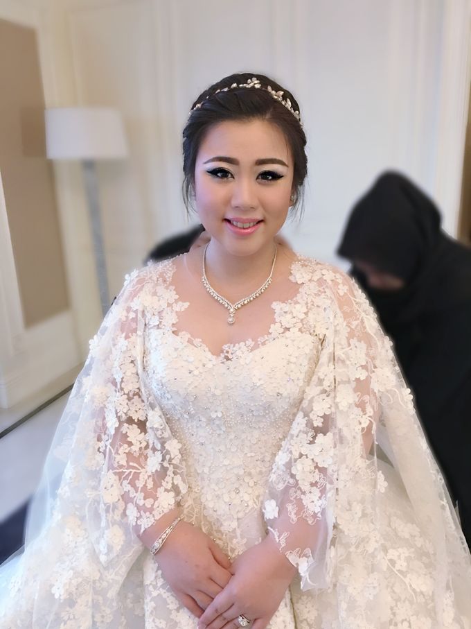 Beautiful Smile by Lisa LUVAZE | Bridestory.com
