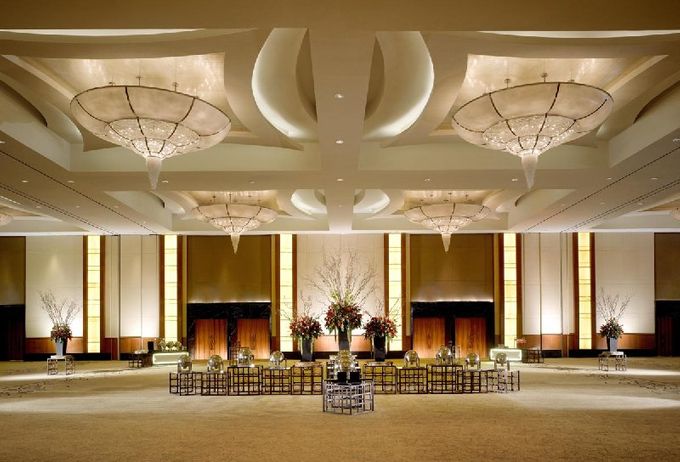 The Grandeur of The Ritz Carlton Ballroom by The Ritz-Carlton Jakarta ...