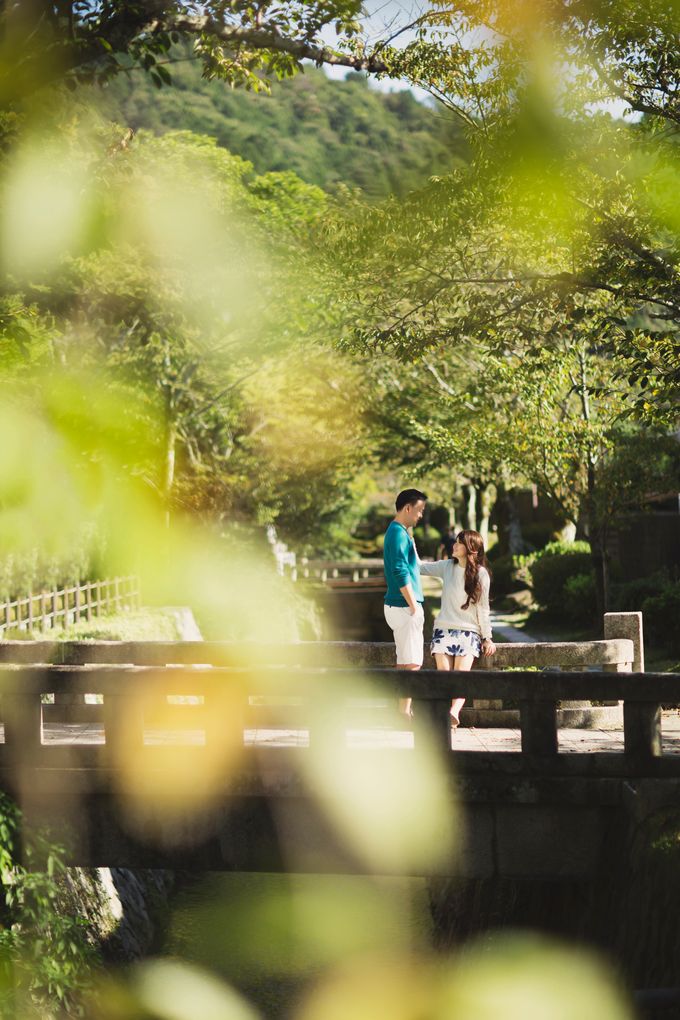 Harry & Kelly - Japan by Springworks | Bridestory.com