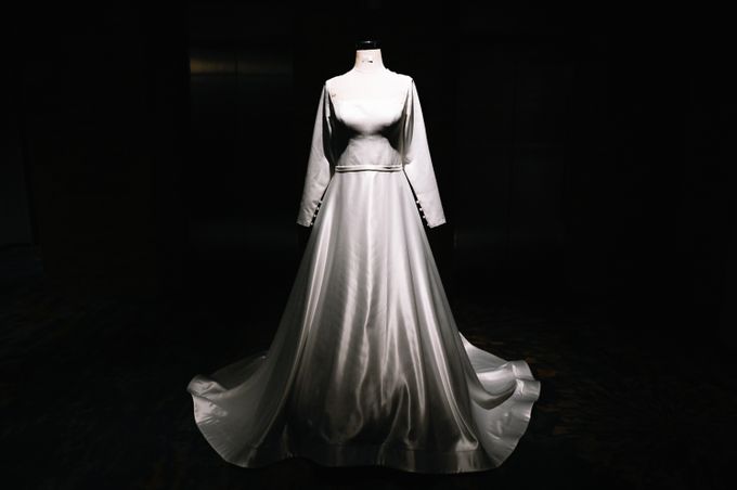 The Wedding of Aristo Tobing & Rischa at HKBP Rawamangun by Warna ...