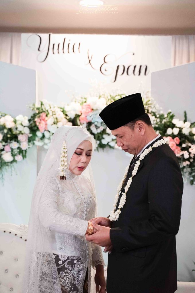 The wedding of Ratna Yulia & Epan Morensi by Interstellar Story | Bridestory.com