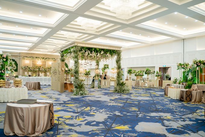 Pernikahan Adat Jawa Modern Agung & Monica Assembly Hall Menara Mandiri ...