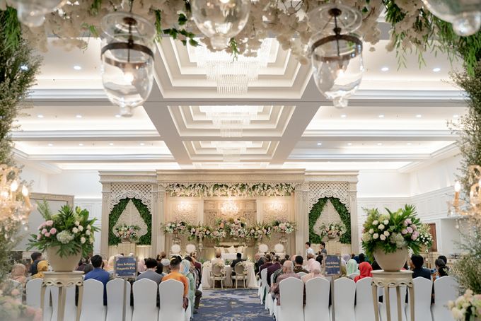 Pernikahan Adat Jawa Modern Agung & Monica Assembly Hall Menara Mandiri ...