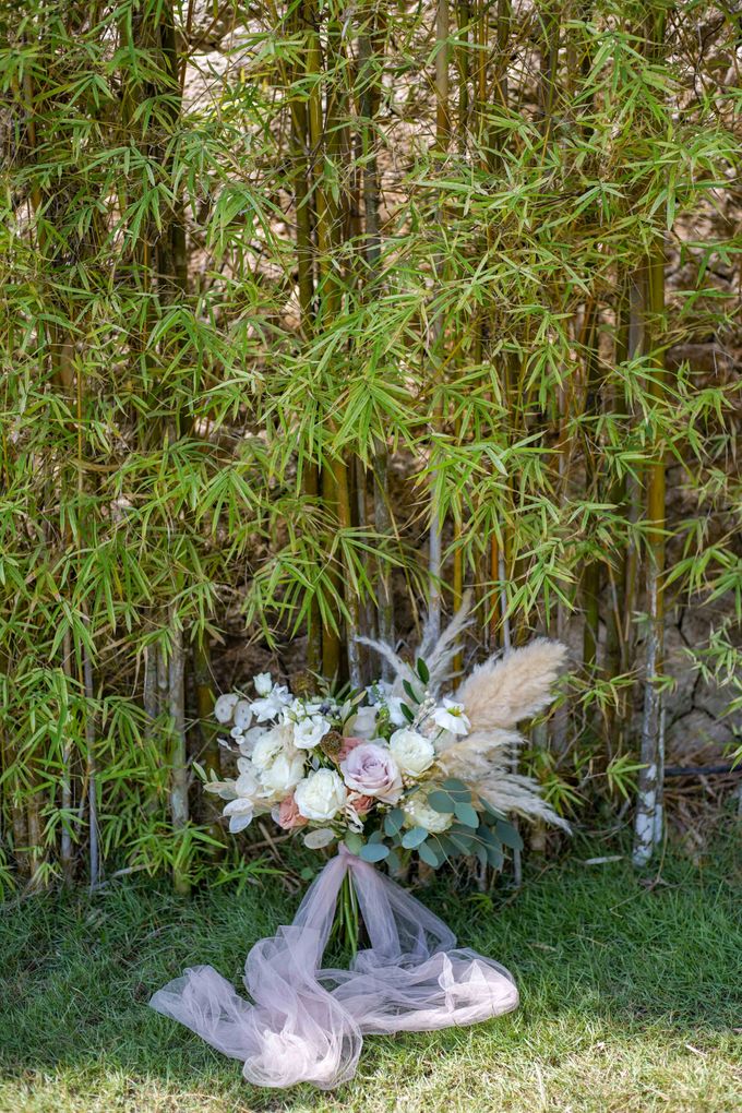 Cliff Wedding Decoration | Konsep Sejiwa | Bridestory