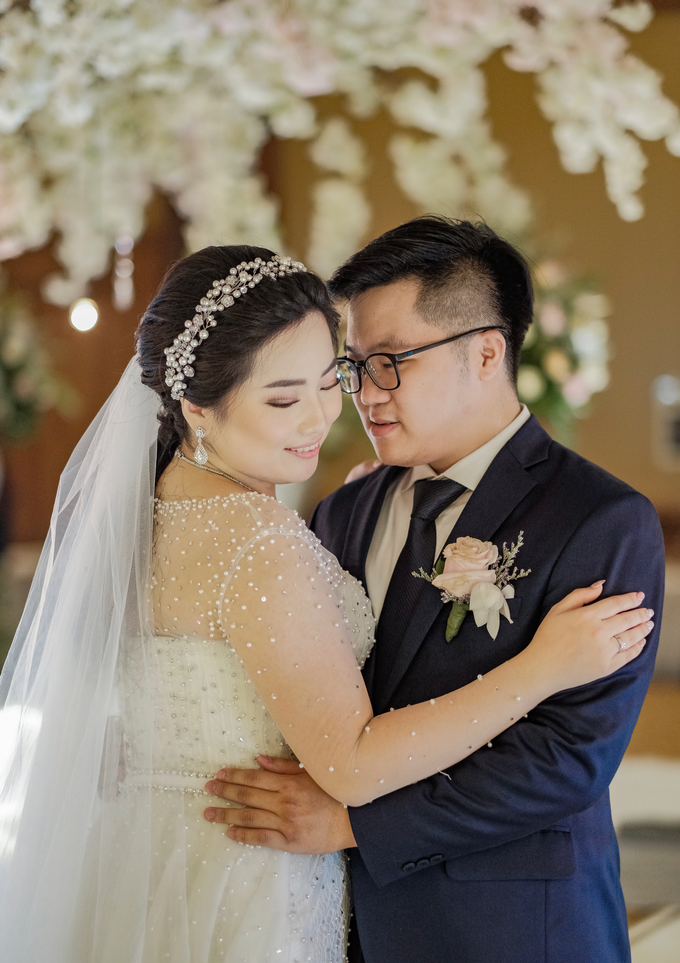 Julia and Julius Wedding by Advenio | Bridestory.com
