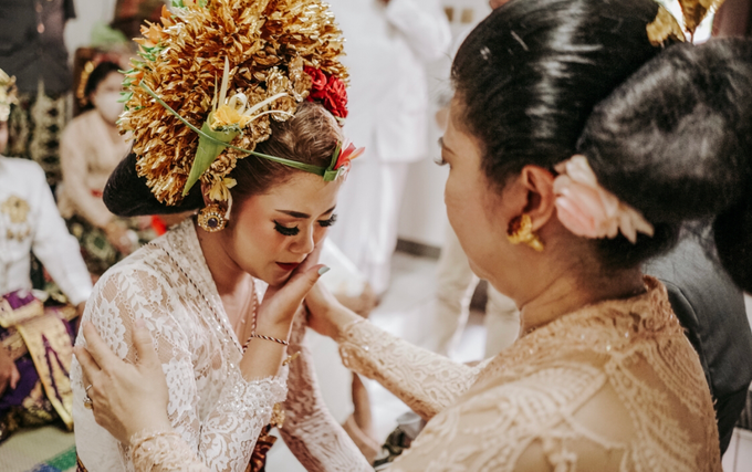 Winarta and Dian Wedding by Advenio | Bridestory.com