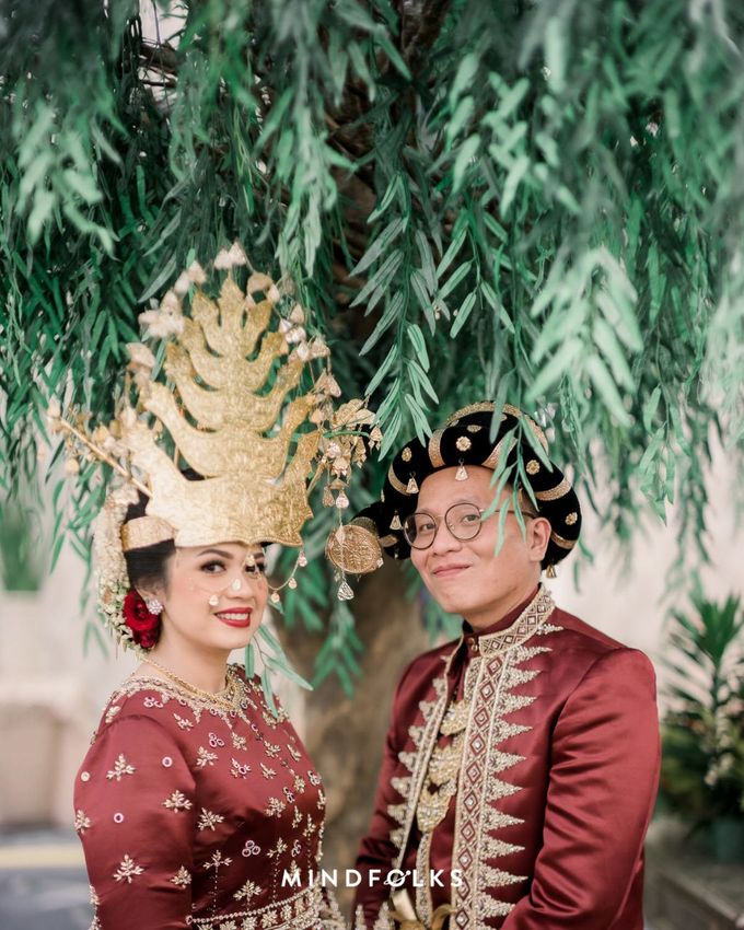 Lovely Batak Wedding at Menara Mandiri by IKK Wedding Venues ...