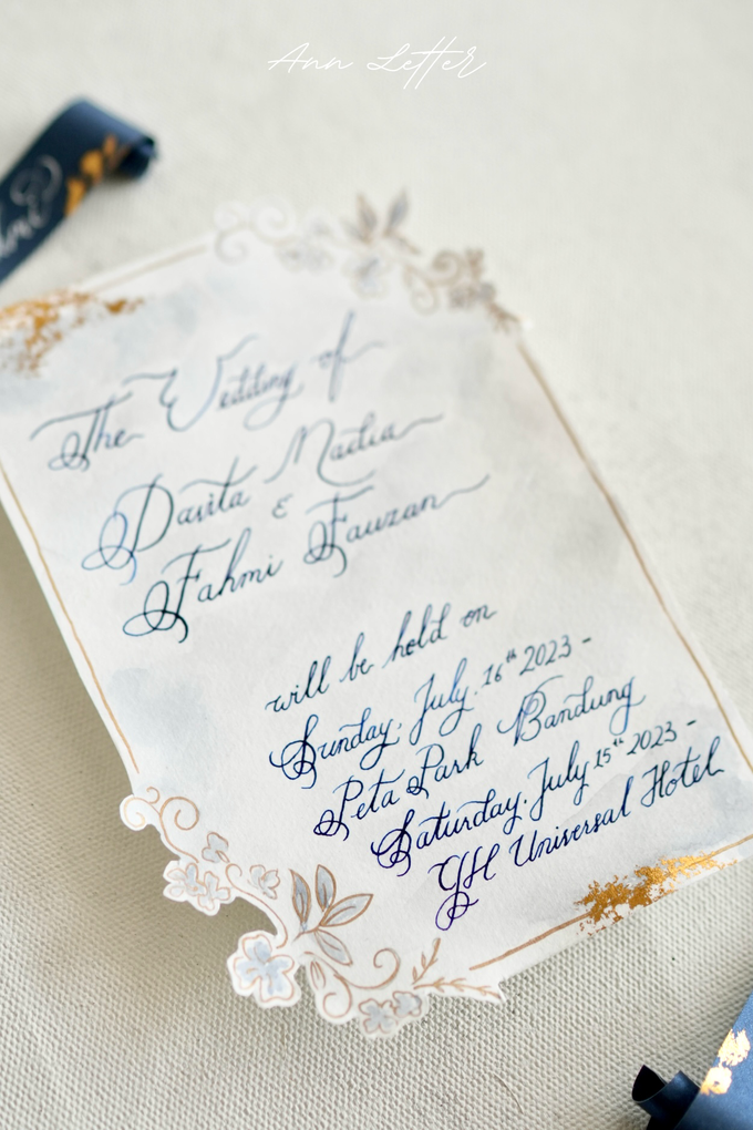 Navy - Gold by Ann Letter | Bridestory.com