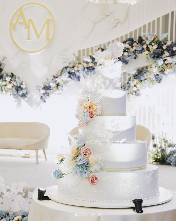 Wedding Of Andrey & Maria by The Vida Ballroom by ESTARE | Bridestory.com