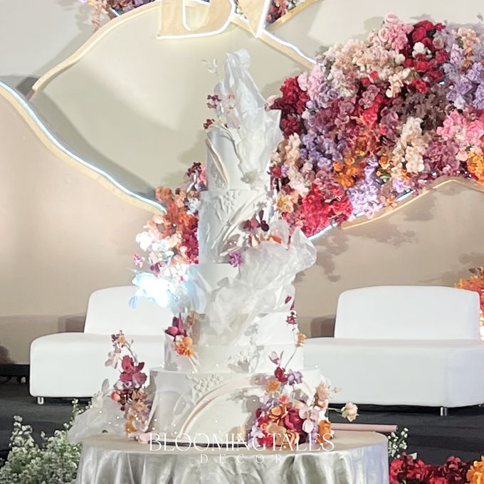 The Wedding of David & Vida | BloomingTales Decor | Bridestory