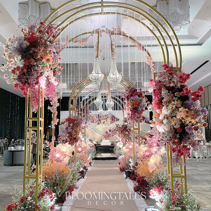 The Wedding of David & Vida | BloomingTales Decor | Bridestory