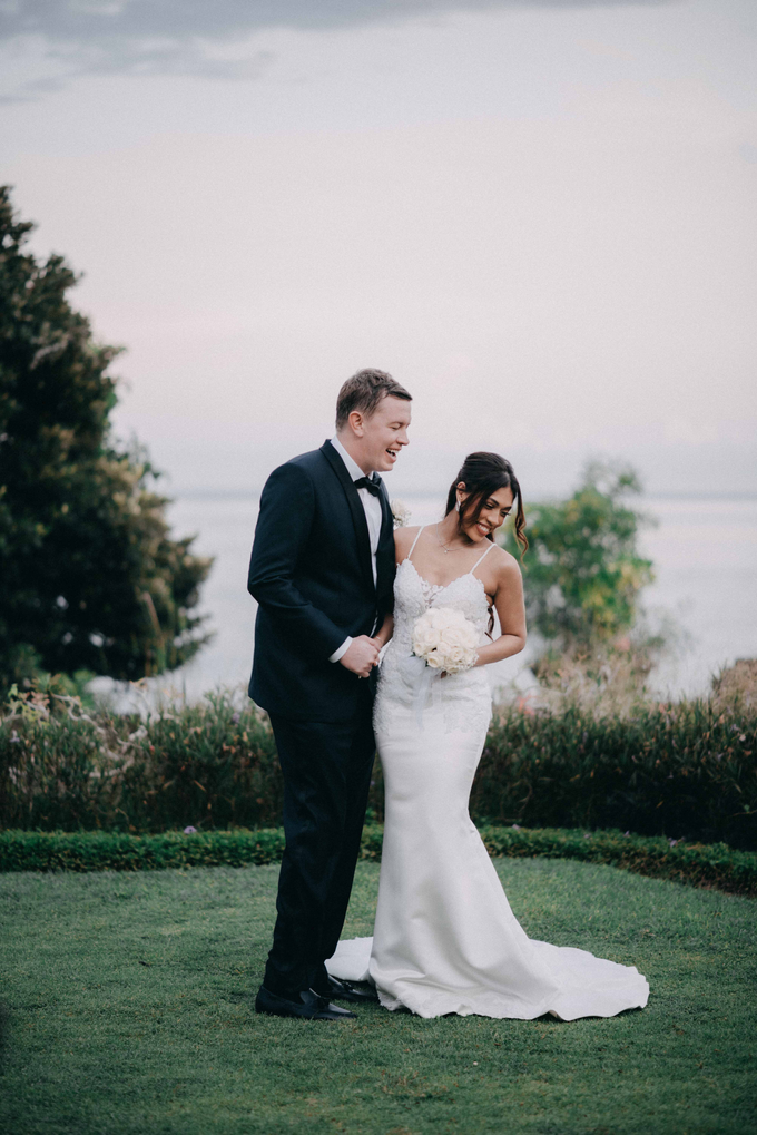 Sara & Samuel Wedding at Hilton Bali by ARTGLORY BALI | Bridestory.com