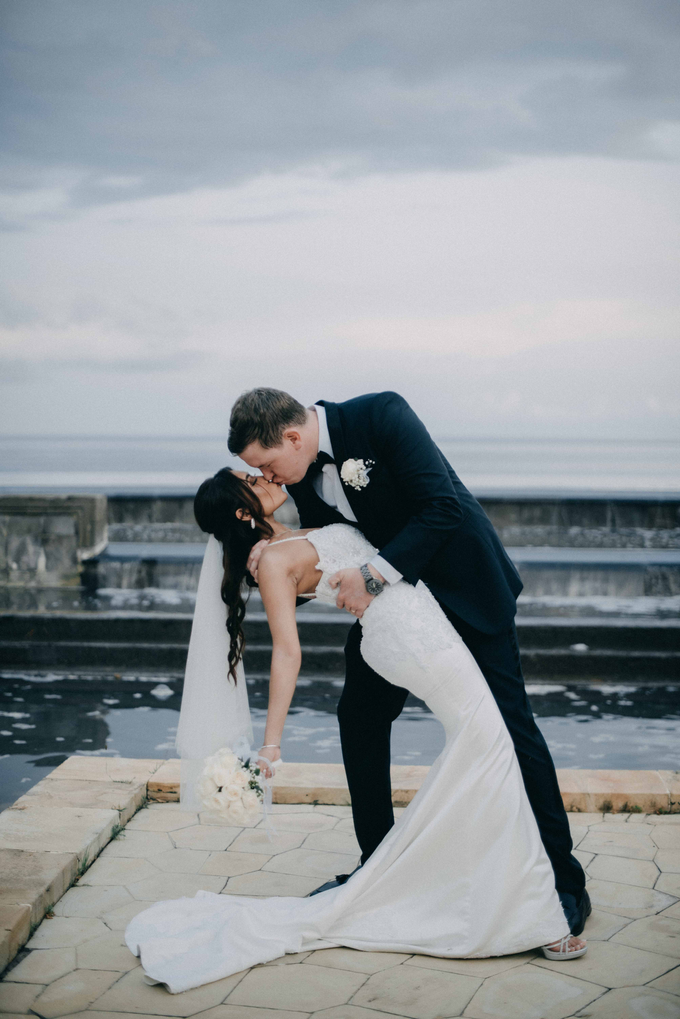 Sara & Samuel Wedding at Hilton Bali by ARTGLORY BALI | Bridestory.com