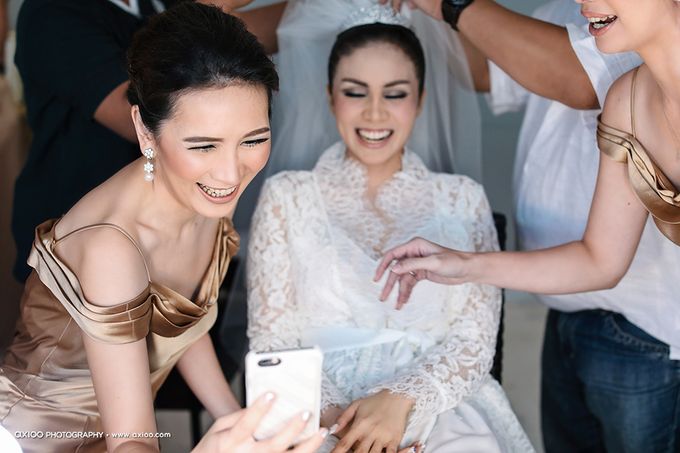 A New Life with You and My Career - Caca & Momo Wedding by Ivan | Axioo ...
