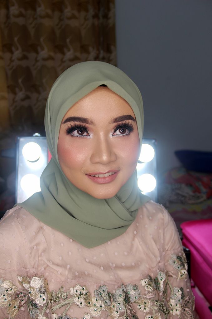 WIDHI WEDDING by Rugayah Samiah Makeup | Bridestory.com