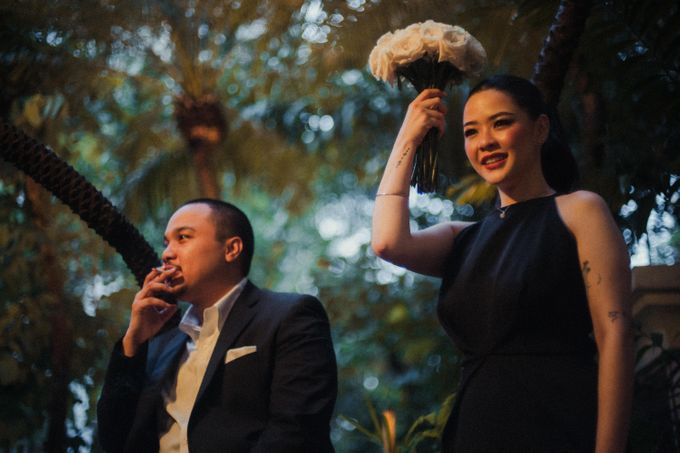 Kartika & Omar Prewedding Session at The Dharmawangsa Hotel Jakarta - Wong Kar Wai Vibe | AKSA ...