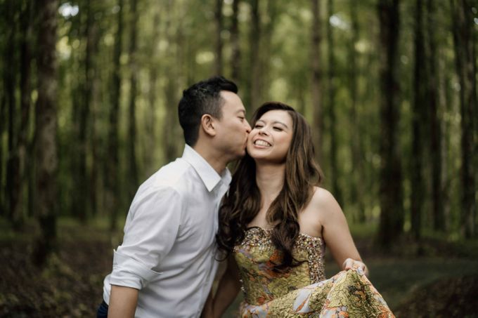 Vanessa & Ivan Prewedding Bali | AKSA Creative | Bridestory