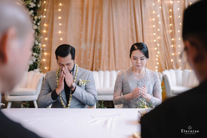 FLO&EMERALD WEDDING by byReginabraham | Bridestory.com