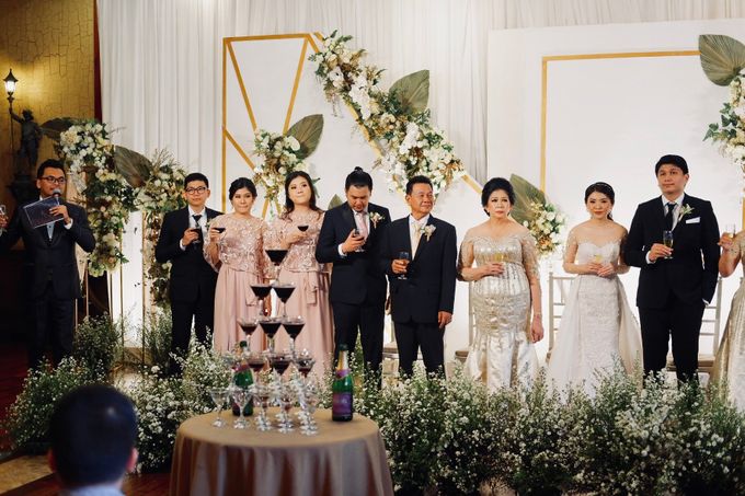 Rio & Lian Wedding by HENRY BRILLIANTO | Bridestory.com