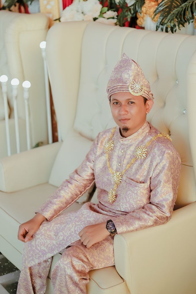 Traditional Wedding Desi & Hanif by iccapture photography | Bridestory.com