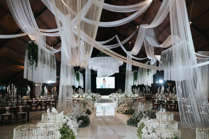 Thomas & Idelia Wedding Decoration at Manten Ballroom Imah Seniman by ...