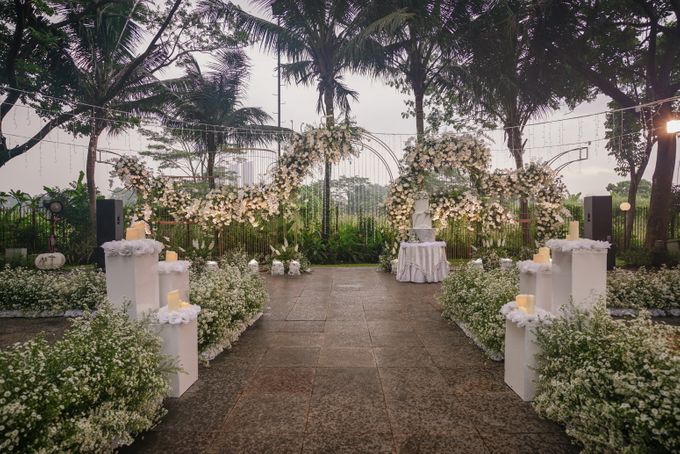 THE SPRING CLUB - THE WEDDING OF M & M by GLORIOSA DECORATION ...