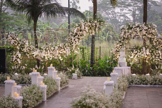 THE SPRING CLUB - THE WEDDING OF M & M by GLORIOSA DECORATION ...